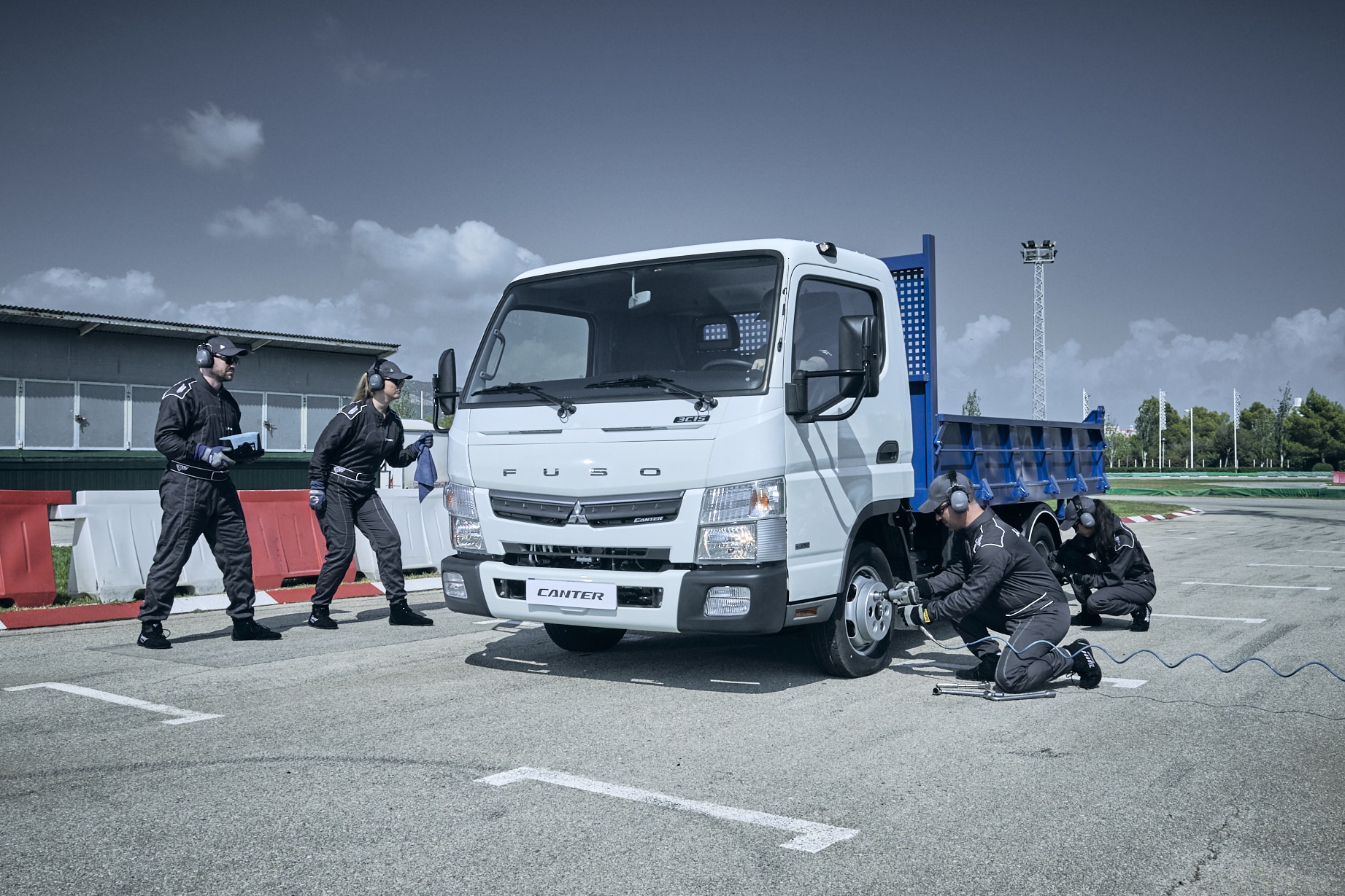 FUSO - Dealer Locator